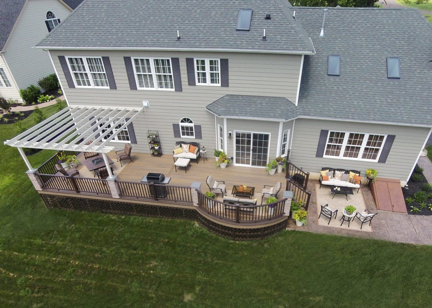 Porch & Deck Showroom | Keystone Custom Decks